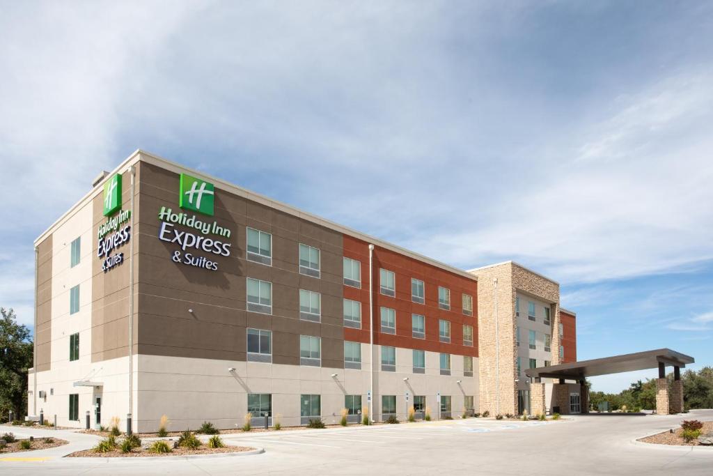 Holiday Inn Express - Explore Sterling, Colorado
